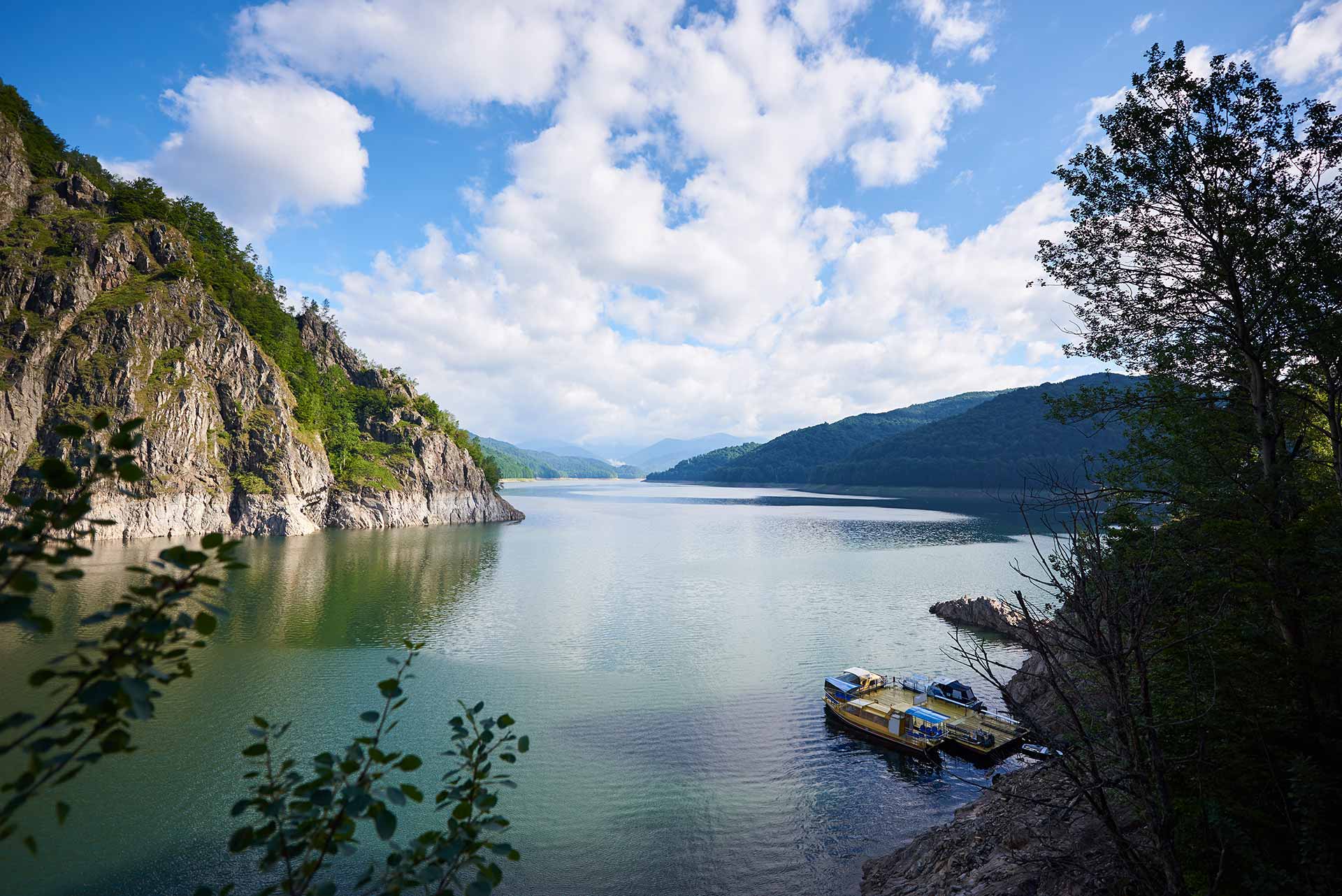 Top 10 most beautiful lakes in Romania | Hola Romania